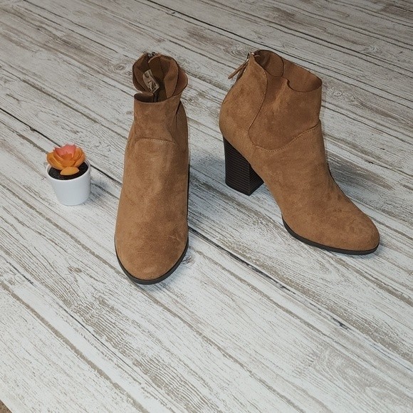 Brash | Shoes | Brash Brown Faux Suede Stacked Heeled Zip Up Boots ...